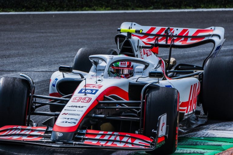 The 10 F1 Teams with the Biggest Budgets - Ranked - Lentedesportiva