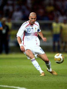 Los 50 mejores centrocampistas de la historia del fútbol - Lentedesportiva