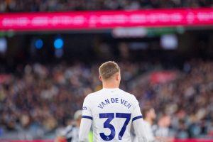 Lightning Fast: Ranking the 16 Fastest Football Players Ever ...