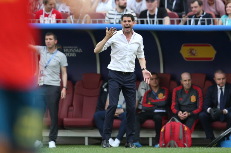 The 25 Greatest Defenders in Football History - Ranked - Lentedesportiva