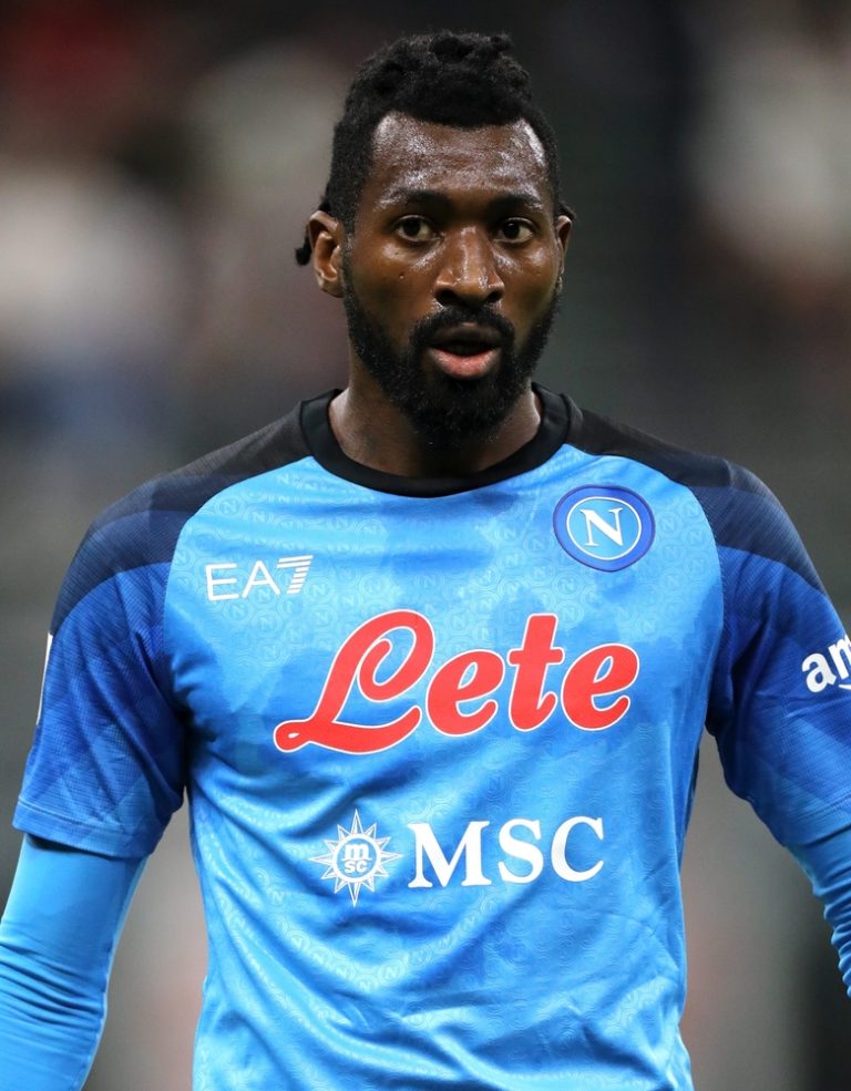 The 10 Strongest Football Players in the World - Ranked - Lentedesportiva