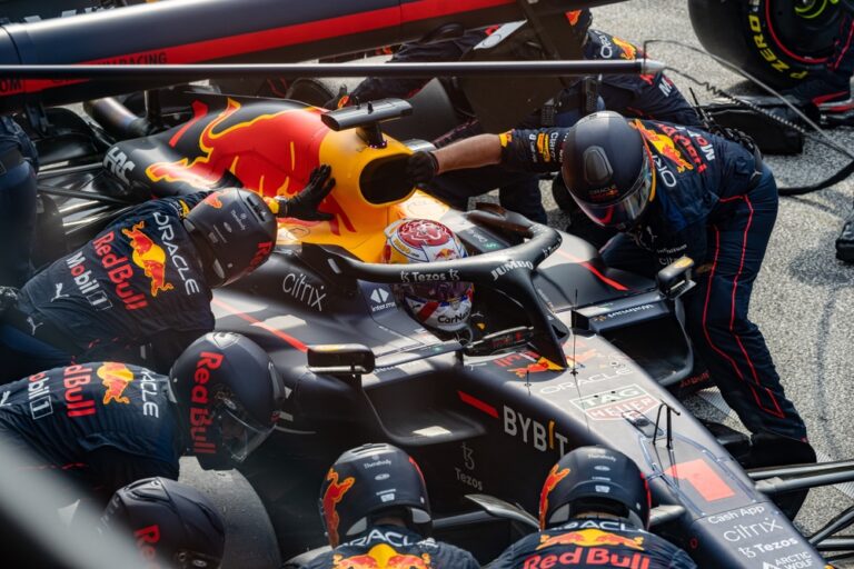The 15 Fastest Pit Stops in Formula 1 History - Ranked from Slowest to ...