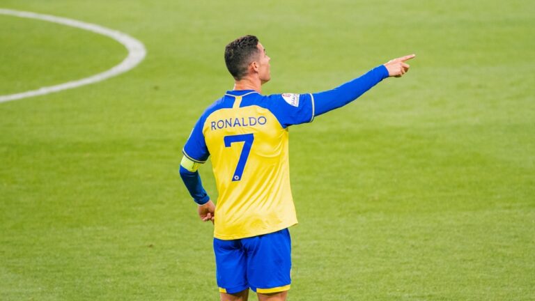 The Most Iconic Players by Shirt Number – Ranked - Lentedesportiva