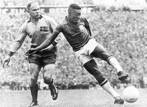 The Most Iconic Players by Shirt Number – Ranked - Lentedesportiva