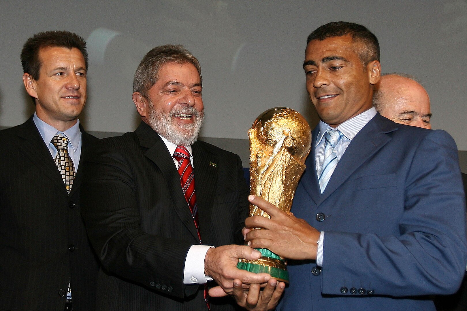 Brazil’s 20 Greatest Footballers Ever - Ranked - Lentedesportiva