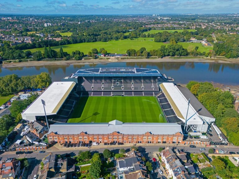 The 20 Greatest Football Stadiums in Britain - Ranked - Lentedesportiva