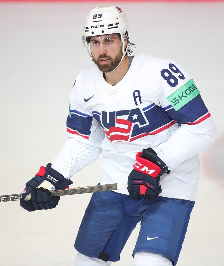 Les 50 meilleurs attaquants de la LNH en 2025 – Classement ...