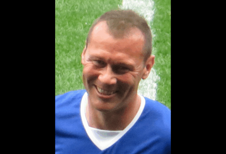 15 Premier League Players with the Most Red Cards — Ranked from 15 to 1 ...
