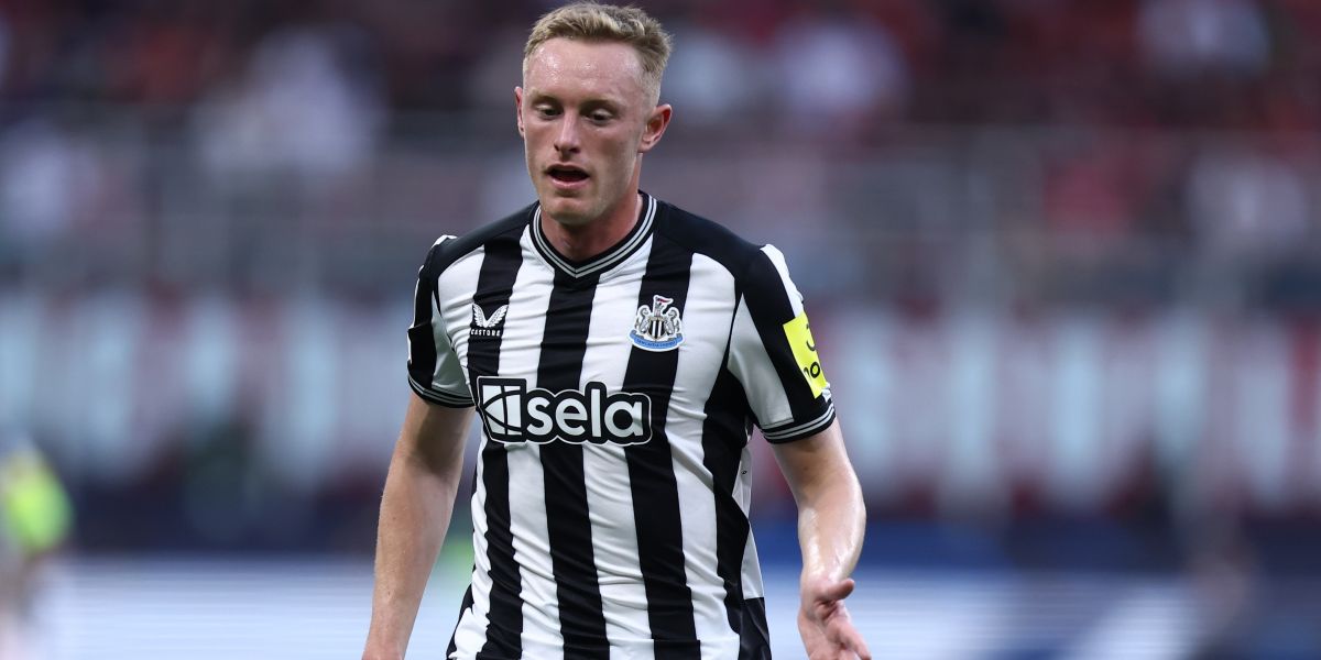 Manchester United stunned as top target chooses rival path ...